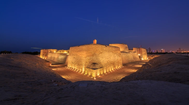 City Tours in Manama: Bahrain Fort & Barbar Temple